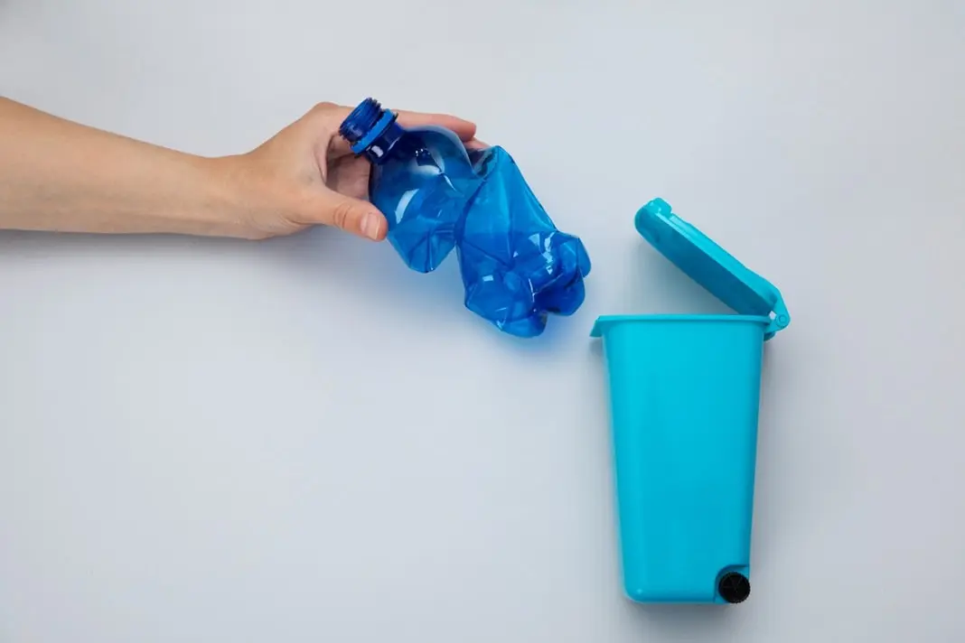 Over 3 billion containers recycled in the first year of the Deposit ...